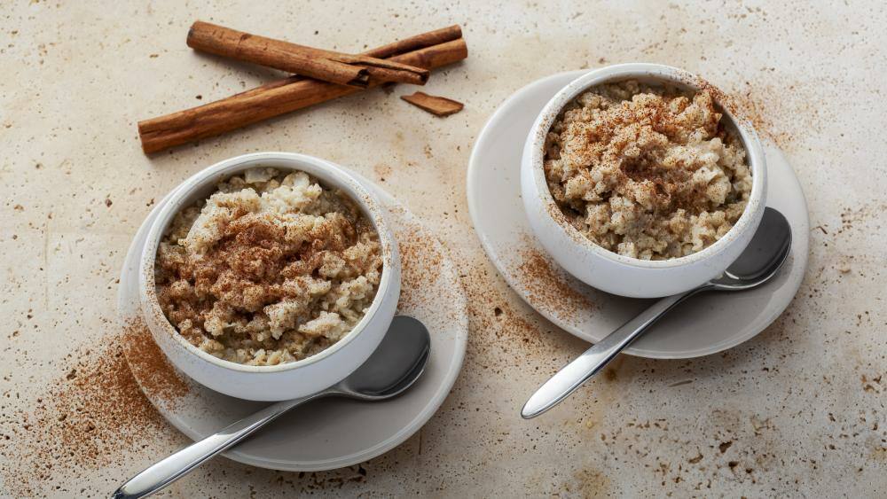 Veganer Reispudding aus Blumenkohl für Low Carb-Genuss